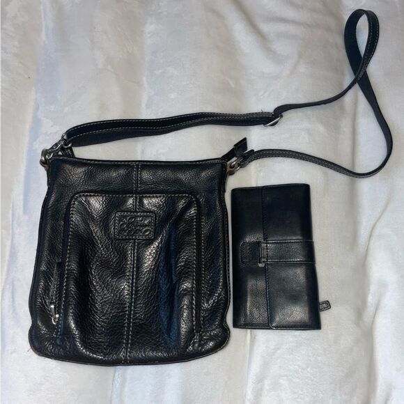 Fossil | Bags | Fossil Blackleather Crossbody Bag And Large Wallet ...